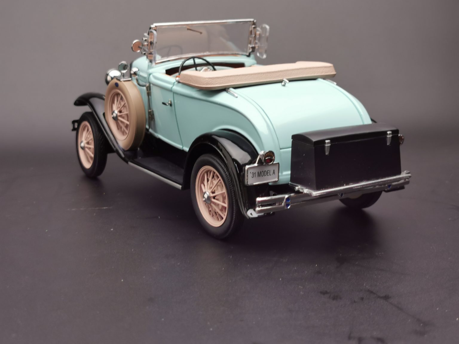 1931 Ford Model A Roadster – Powder Blue – sunstarmodelcars
