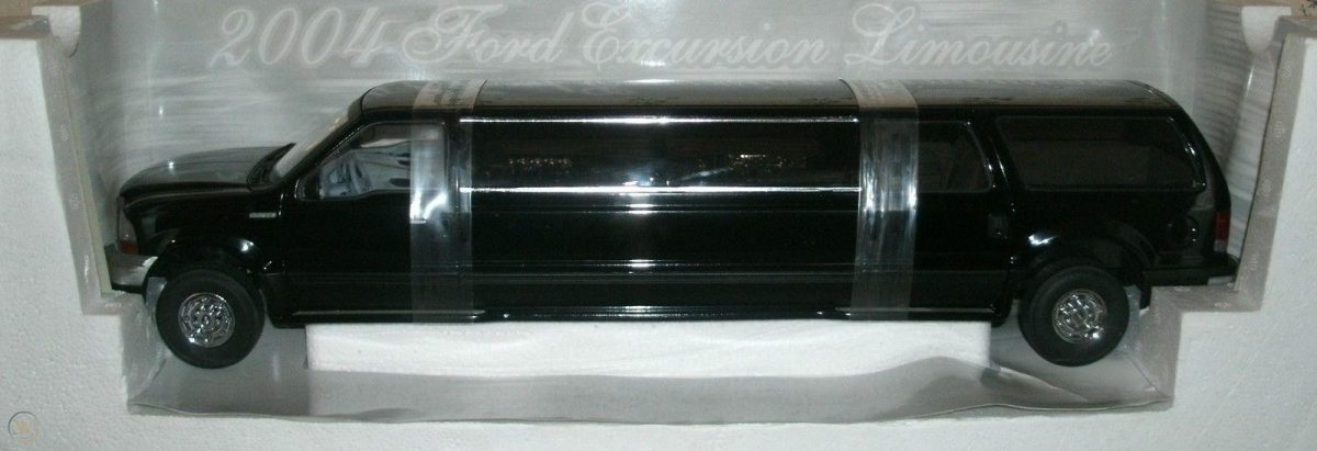2004 Ford Excursion Limousine-Black – sunstarmodelcars