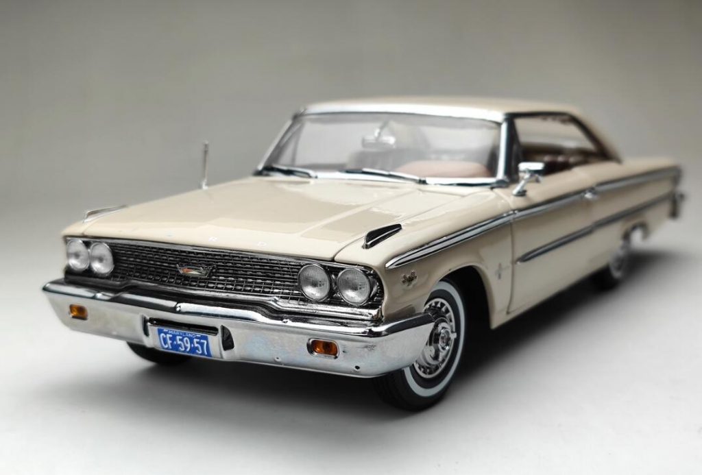 1963 Ford Galaxie 500/XL Hard Top – Sandshell Beige – sunstarmodelcars