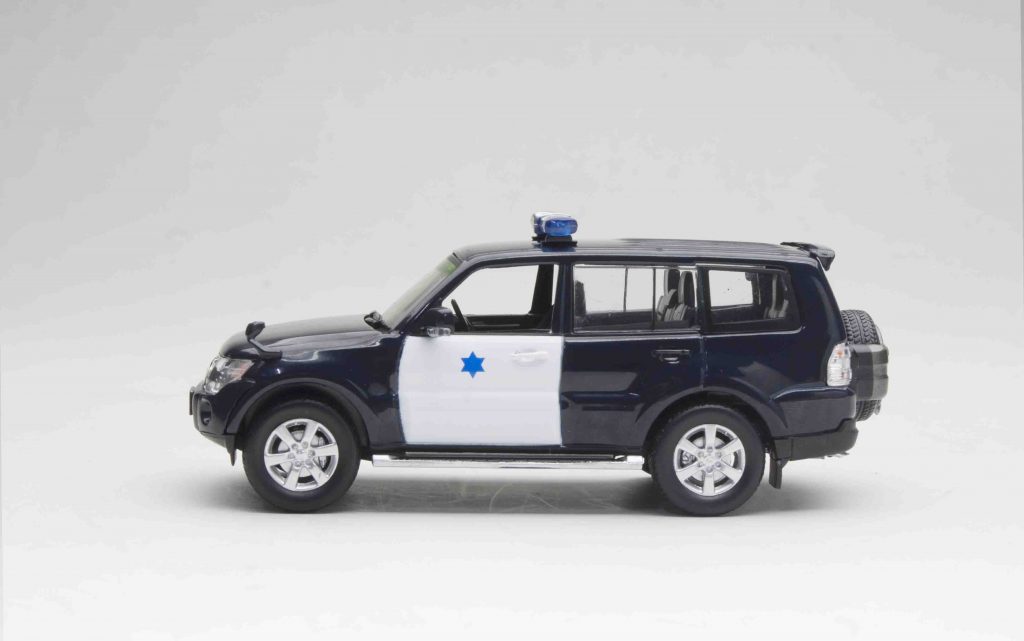 Mitsubishi Pajero – Macau Customs Department – sunstarmodelcars