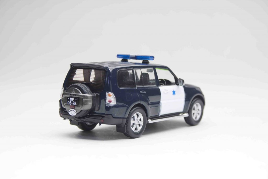 Mitsubishi Pajero – Macau Customs Department – sunstarmodelcars