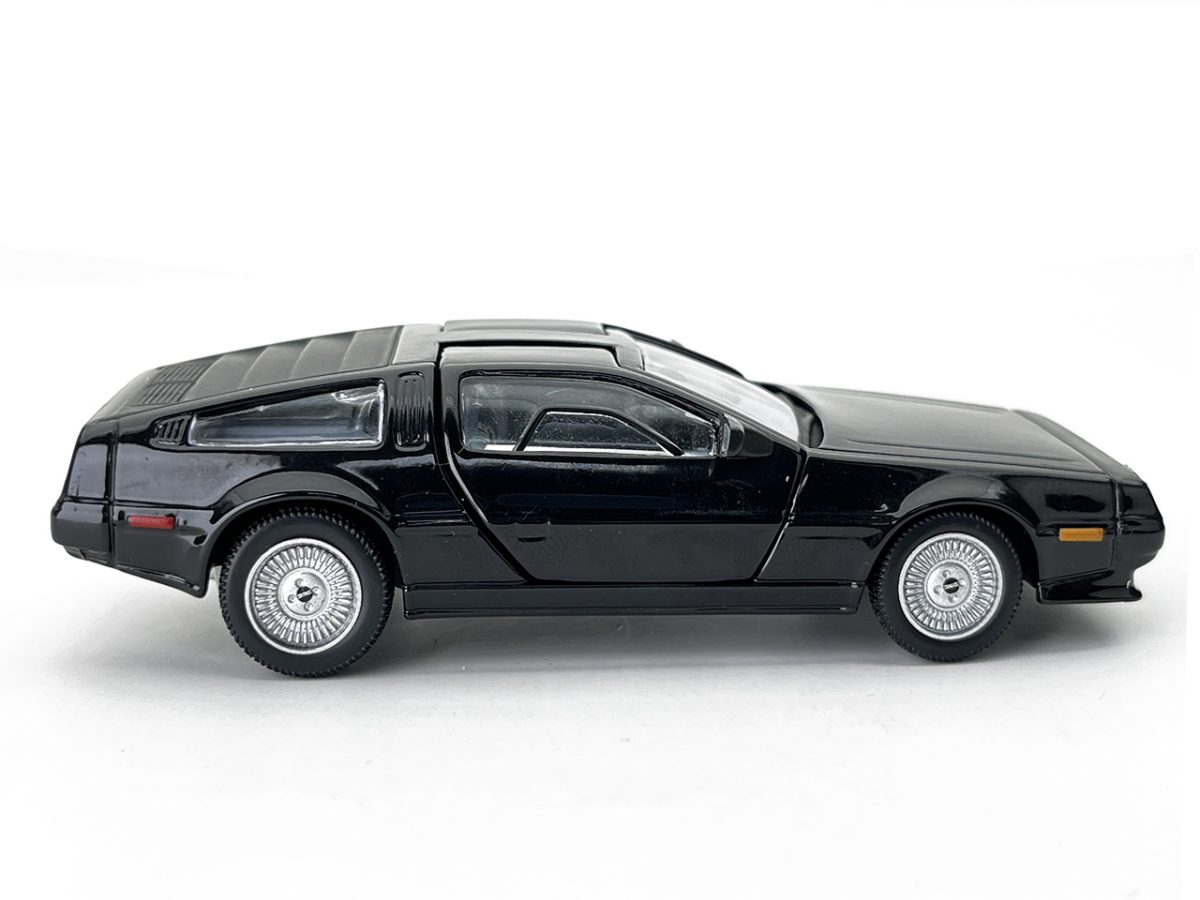 De Lorean DMC 12 coupe – Black – sunstarmodelcars