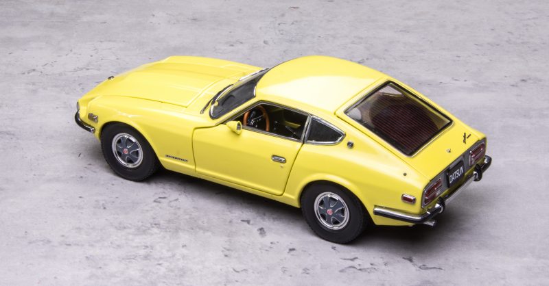 1972 Nissan Datsun 240Z – Yellow – sunstarmodelcars