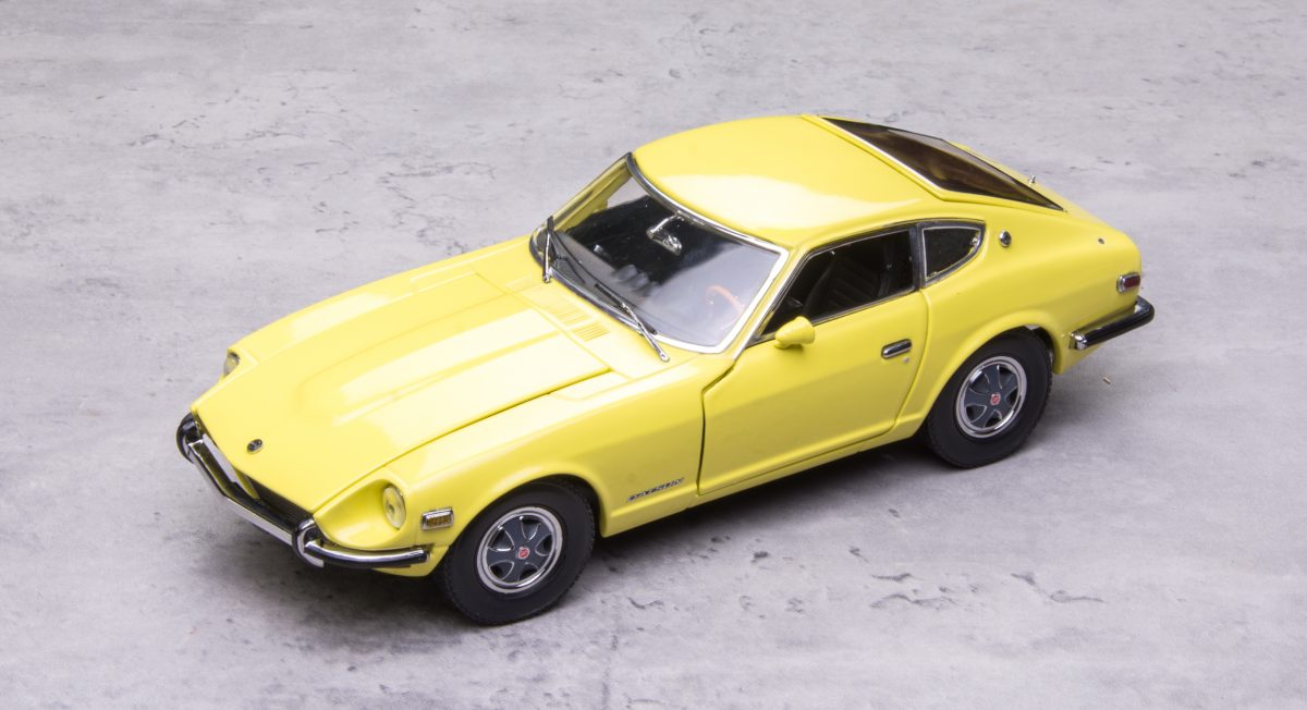 1972 Nissan Datsun 240Z – Yellow – sunstarmodelcars